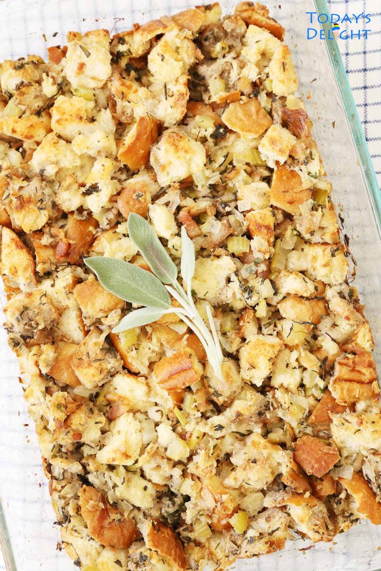 Easy Stuffing Recipe for Thanksgiving - Today's Delight